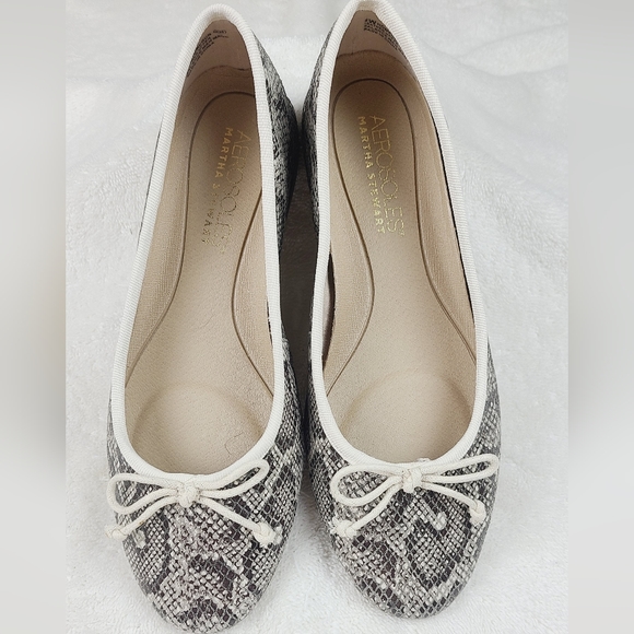 Martha Stewart | Shoes | Martha Stewart Aerosoles Home Run Leather ...